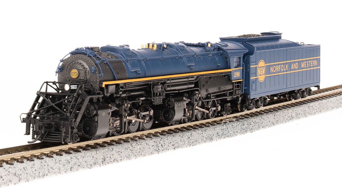 HO SF 3800 Class 2-10-2 #3890 Steam Loco - Emery Distributors